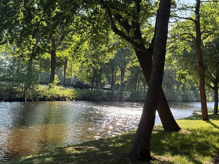 Wohnen Am Wasser – Ferienhaus An Der Fehnroute - Friesoythe