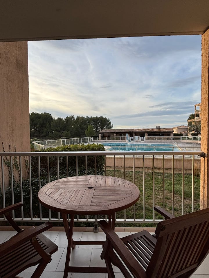 Studio Meublé Confort Avec Piscine Et Détente - France