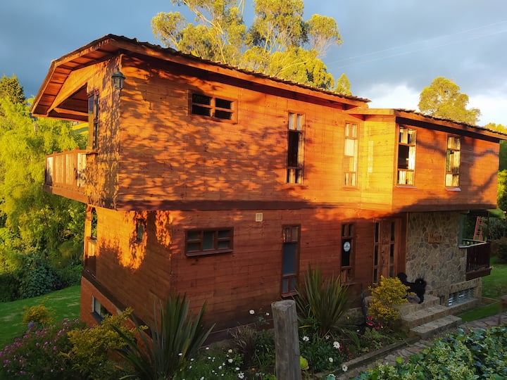 "La Dacha", Preciosa Cabaña Rusa En Subachoque - Subachoque