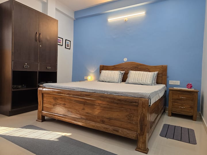 Sarila House | 2-room Suite|gated Colony + Parking - Jhansi