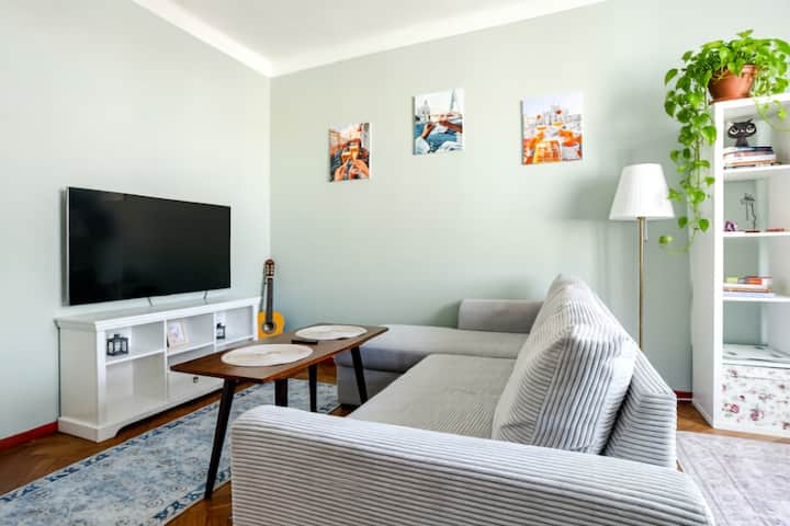 Cozy Family Riverside Apartment In Central Prague - Praga