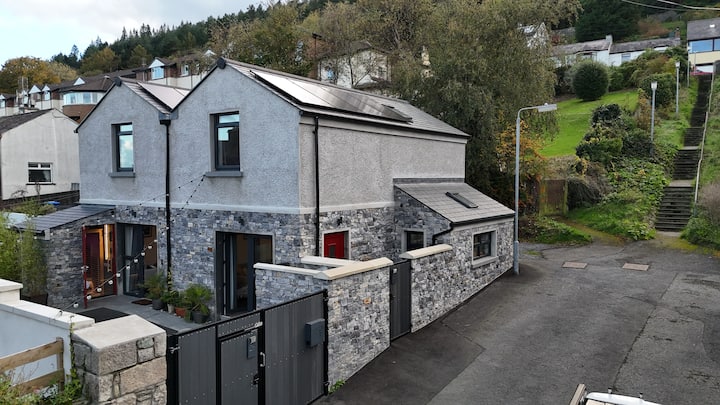 Bath Lane Cottages & Sauna Garden X8 Beds - Newcastle Beach