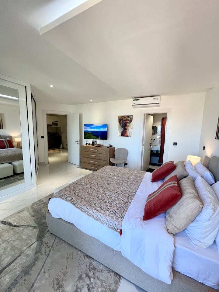 Sea View, New & Fully Equipped Beautiful Flat - Dakar