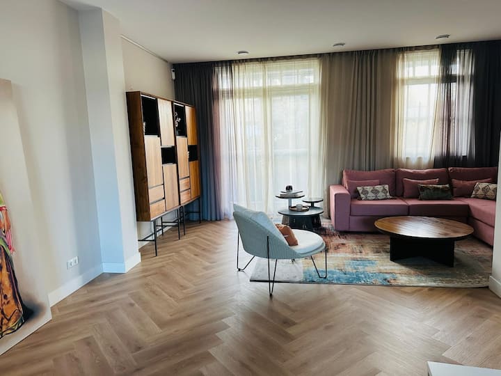 Fijne Gezinswoning Met 3 Slaapkamers In Amsterdam - Amsterdam