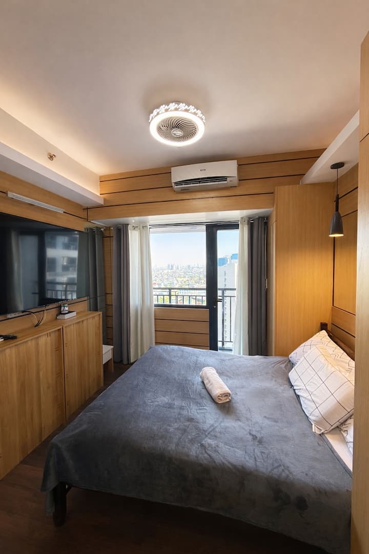 Sleek Makati Suite W/ Stunning City Skyline View - Manille