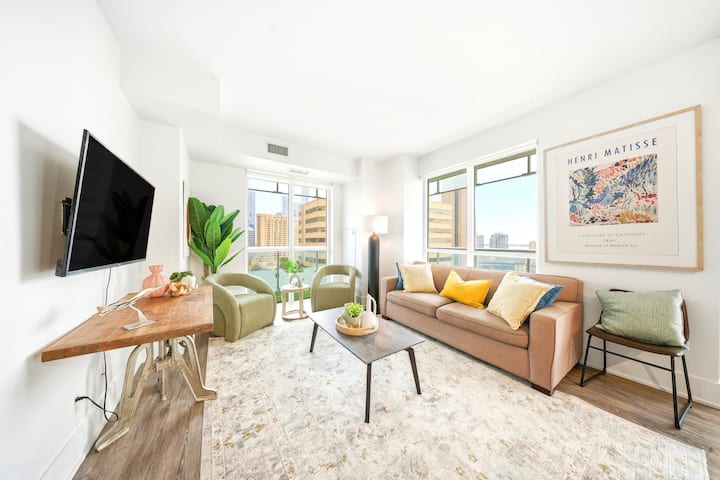 1,100 Sqft! - 2 Bedroom With Views - Cn Tower Mtcc - Toronto, ON