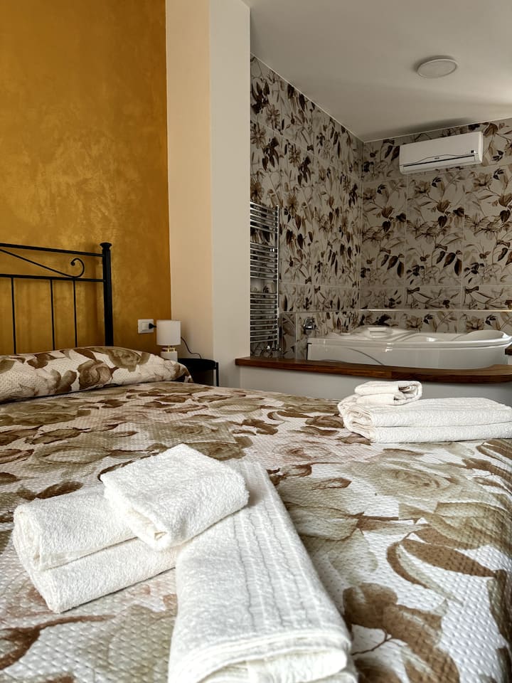 Suite Reale
Il Palazzo Dell'alto Prelato - Fondi