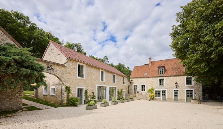 Charmante Maison Avec Bain Nordique Et Piscine - Étampes