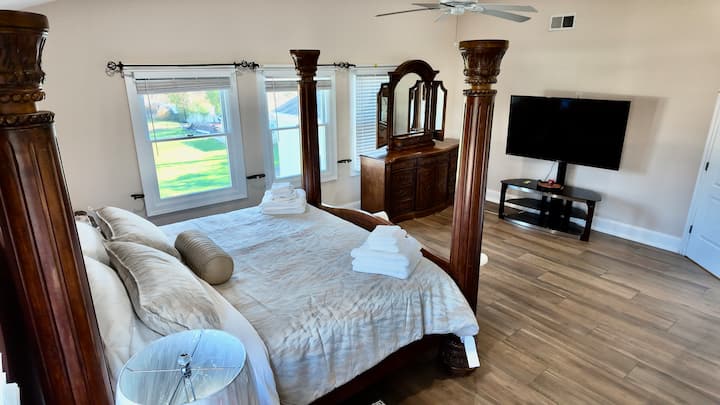 Retreat Just Steps From Patchogue Bay - Bellport, NY