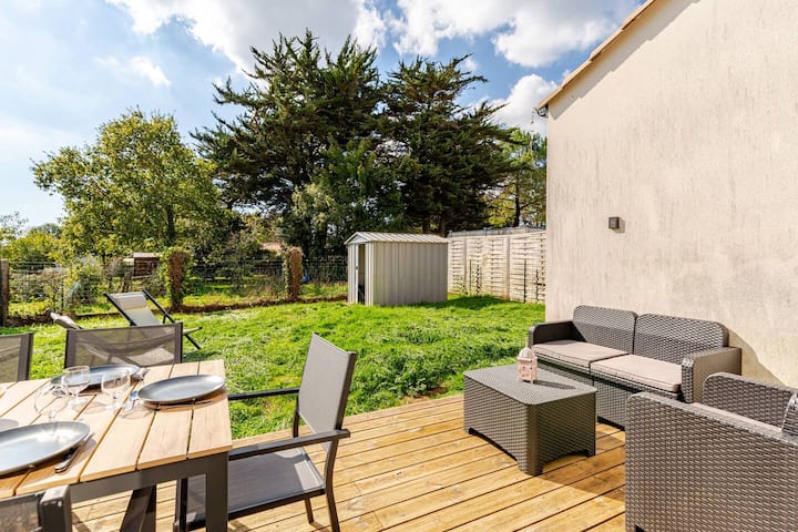 Parking-jardin Privé-confort-jeux - Pornic