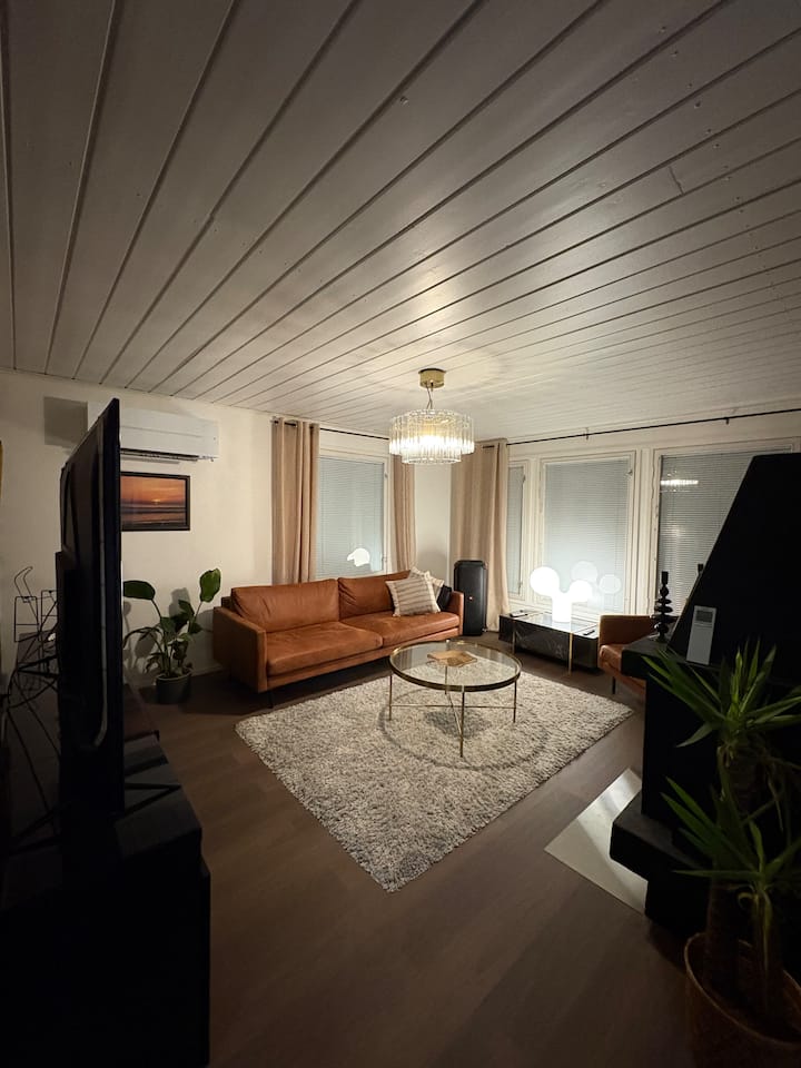 Kodikas Talo - 90m2, Sauna, 75" Tv, Wi-fi - Haparanda