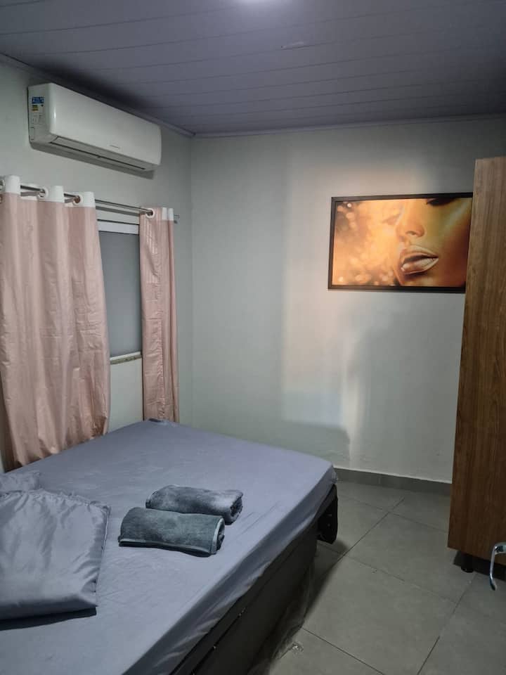 Casa Com 2 Quartos  No Bairro Tibery - Uberlândia