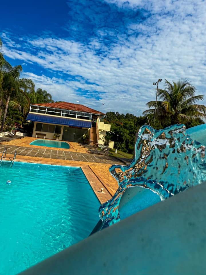 20 Chalés, Piscinas, Uma Aquecida E Lagos P Pesca - Águas de São Pedro