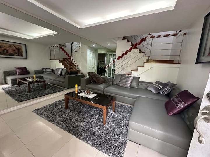 Pontefino Red Residence - Batangas