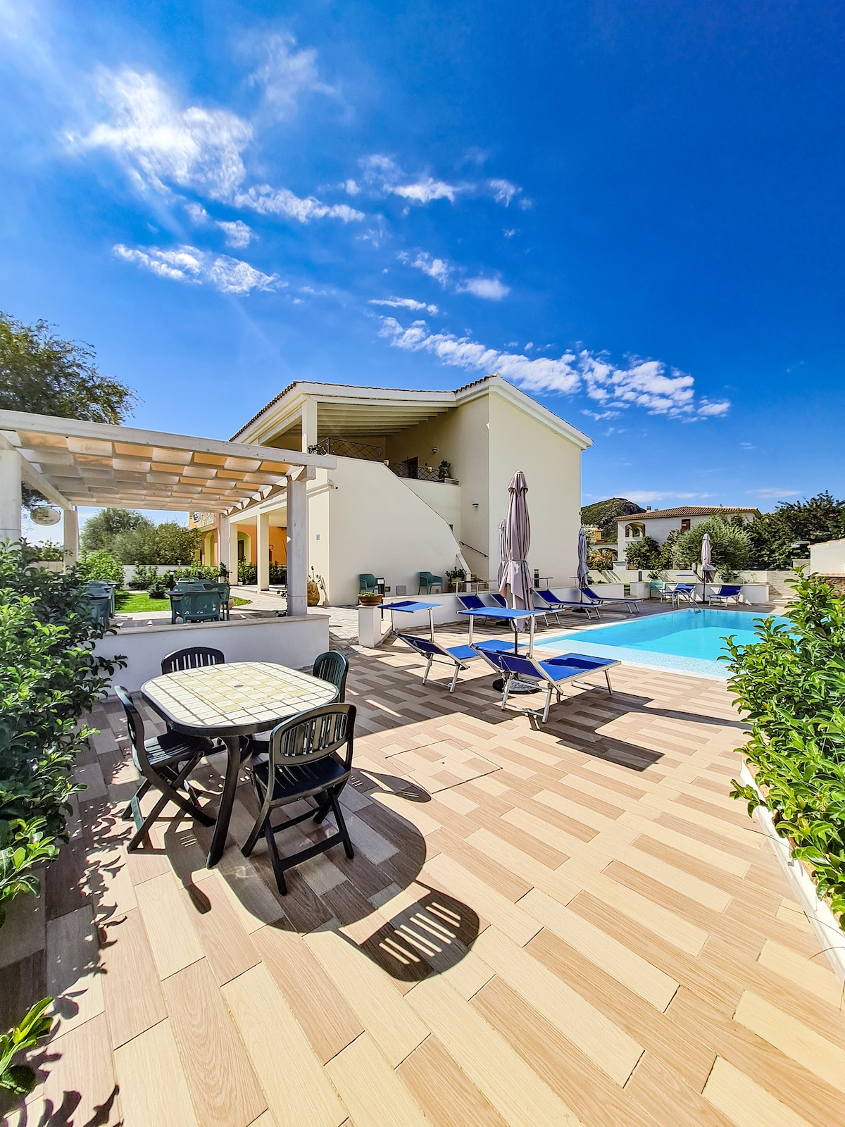 Bellavista Posada Guesthouse with Pool - Bed and breakfasts for Rent in ...