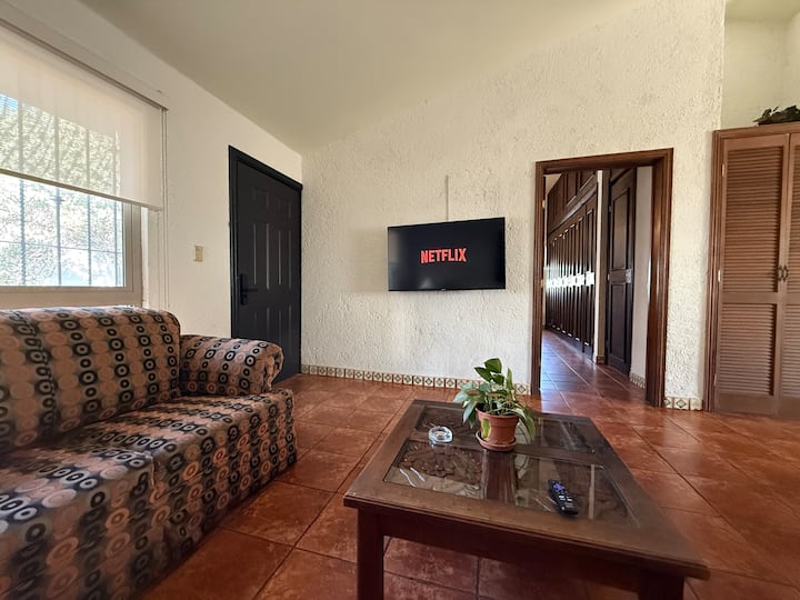 Depa Mexa 2 Recámaras, 2 Baños, Gym, Facturamos - Saltillo