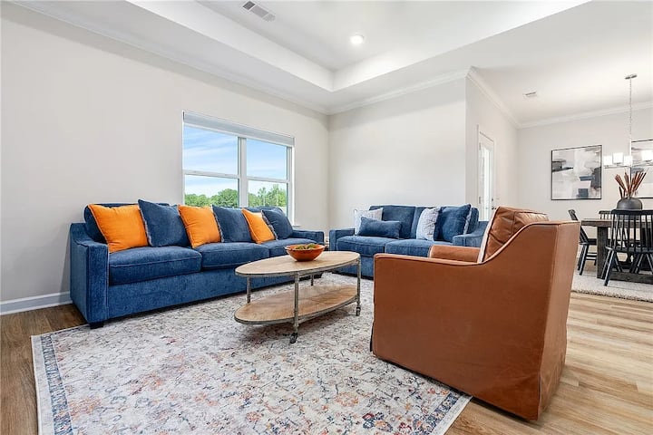 Southern Serenity At Farmville Lakes - Auburn, AL