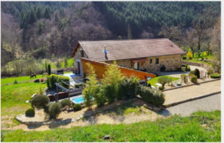 Location Gite De Charme En Ardèche - Les Estables