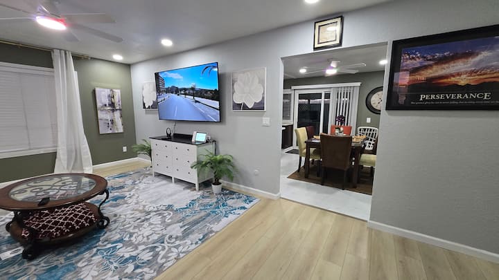 Luxury 4br, 6 Beds Smart Home In San Diego - Rancho Peñasquitos - San Diego