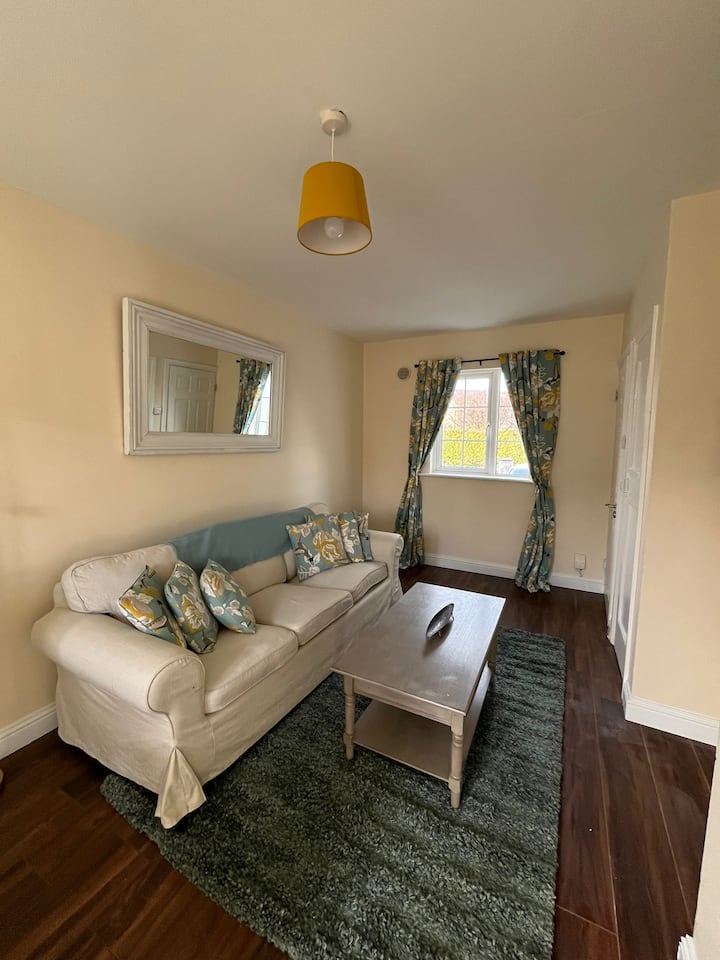 The Sallynoggin Snug - Bray