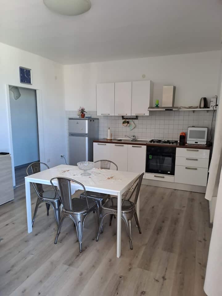 Casa Bianca 2: Bilocale Vicinissimo Alla Spiaggia - Porto Torres