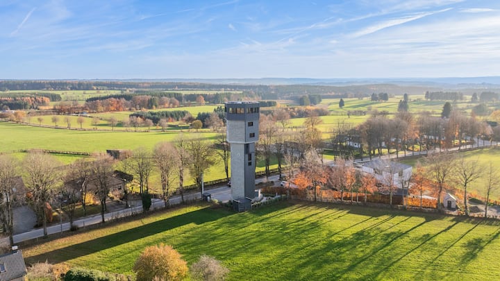 Séjour D’exception Dans Un Château D’eau Unique - Butgenbach