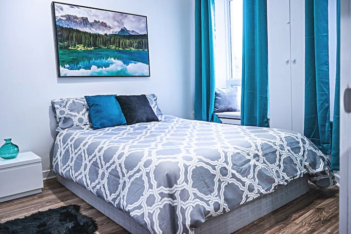 Free Parking Have Fun One Bedroom - Québec, Kanada