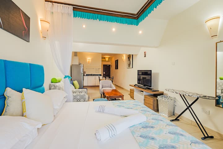 Triple Eee (Experience Exquisite Elegance) Diani - Diani Beach