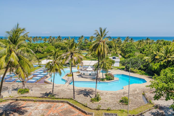 Triple Eee (Experience Exquisite Elegance) Diani - Diani Beach
