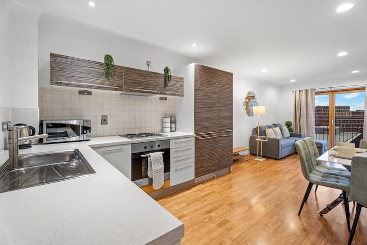 Stylish Retreat- 2 Bed City Centre Apartment - Birmingham