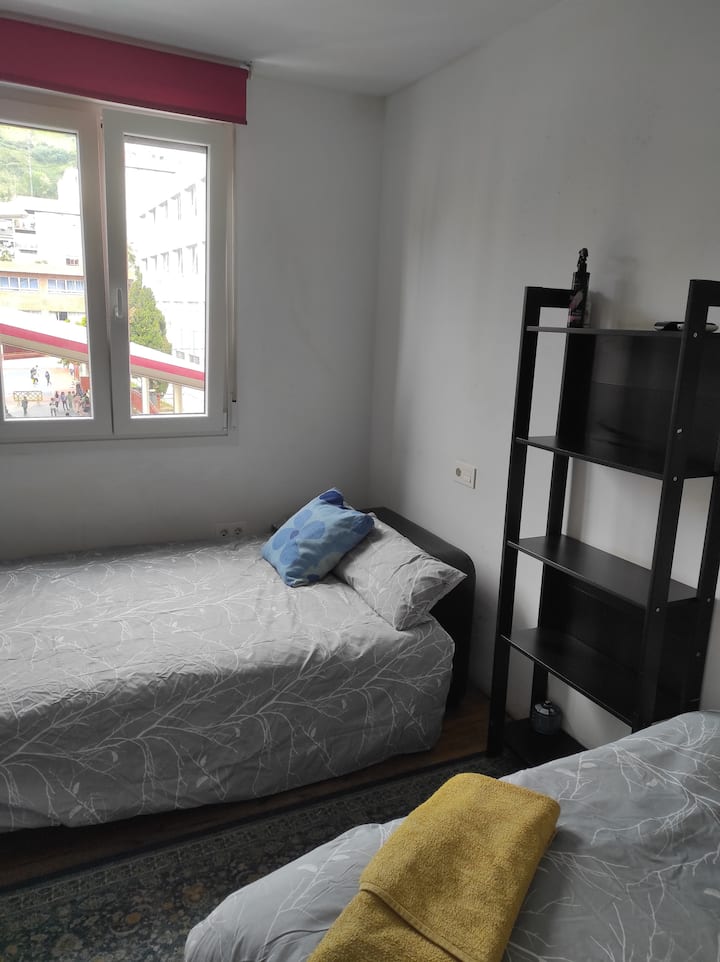 Dormitorio Begogane - Santurce