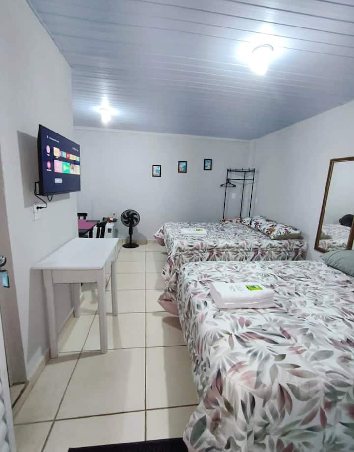 Apto 10 - Espaço Inteiro Próx A Unioeste - Cascavel