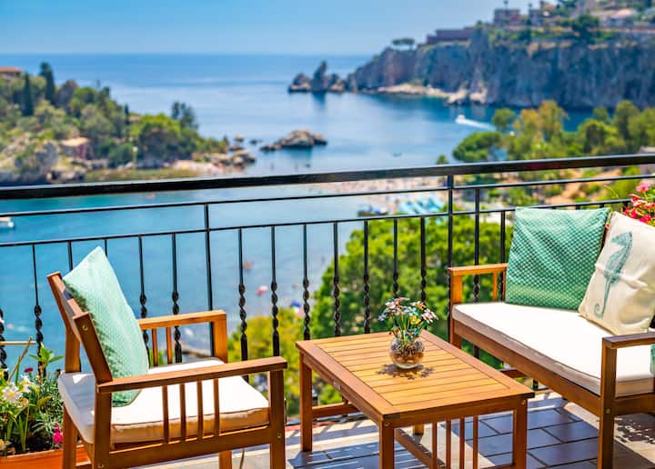 Amazing Apartments In Isola Bella Nature Reserve - Taormina