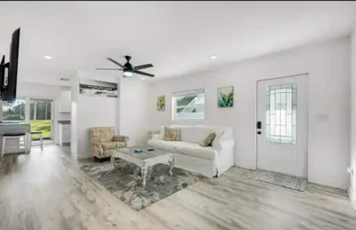 3 Bedroom Beach Condo - Fort Pierce, FL