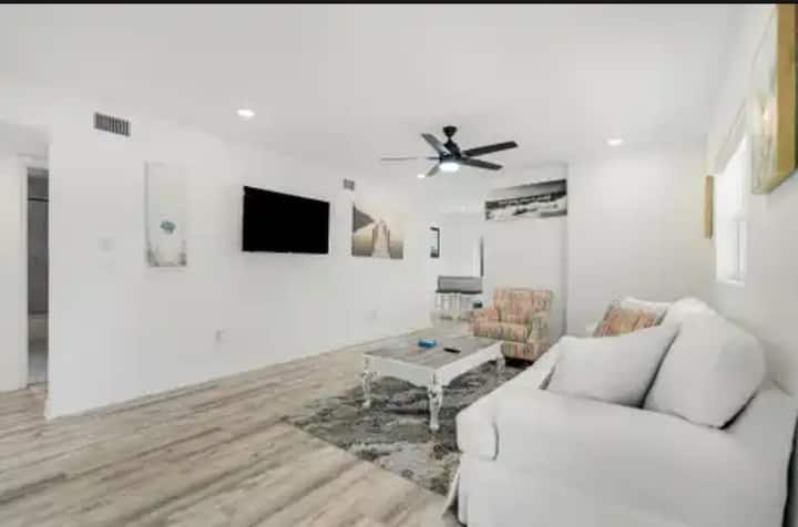3 Bedroom Beach Condo - Fort Pierce, FL