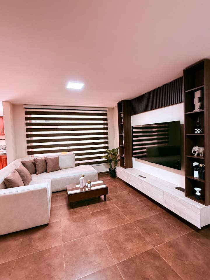 Ideal Para Turismo O Estadías Largas. - Ecuador