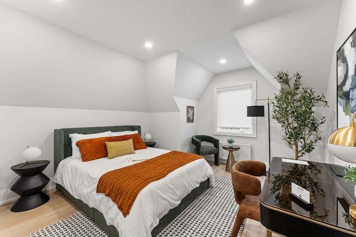 Luxury 1 Br • 1 Bed • New Build • Near Downtown - Toronto