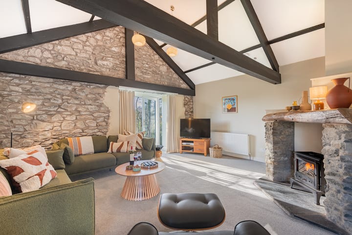 Royal Oak Barn - Cartmel, Sleeps 8! (New) - Cartmel