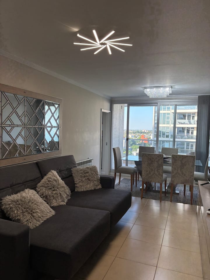 Departamento Sobre Bv Con Pileta Y Cochera - Santa Fe