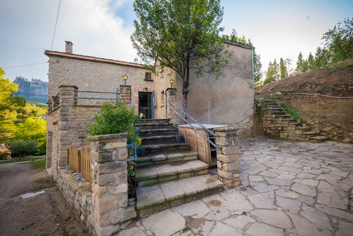 Masía De 2 Habitaciones En Montserrat. - Manresa
