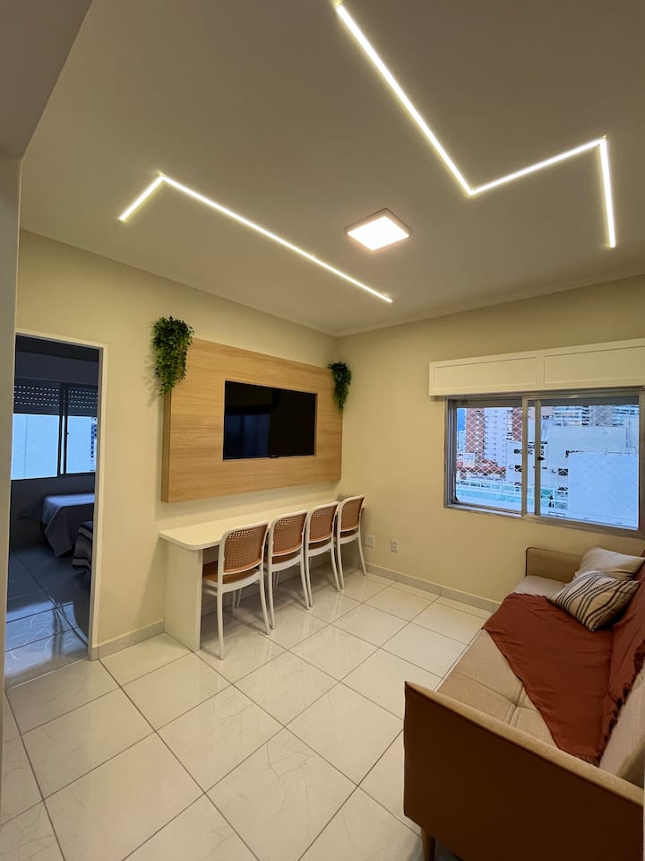 Apartamento Prédio Frente Mar 15°andar Vista Livre - Santos, Brasil