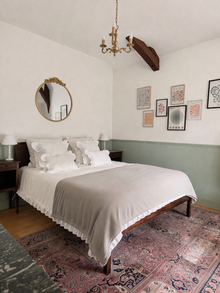 Gite Au Château De La Tour à 15 Min Du Futuroscope - ibis budget Châtellerault Nord