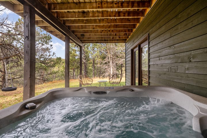 Deadwood Pines Hideaway - Deadwood, SD