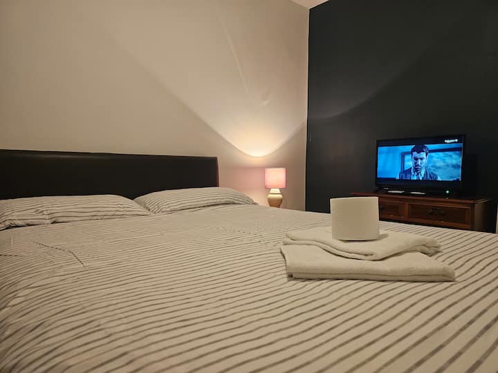 Rosag 4-bedrooms Guest Apartment Rainham. - Sittingbourne