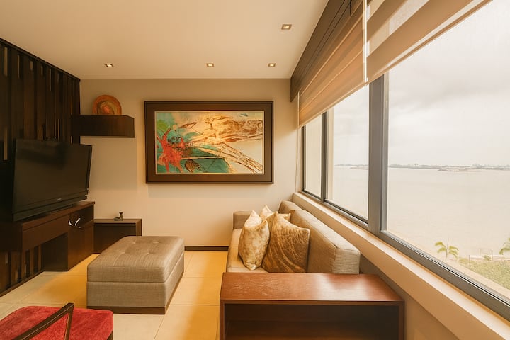 Executive & Elegant Waterfront Residence 2br - Guayaquil