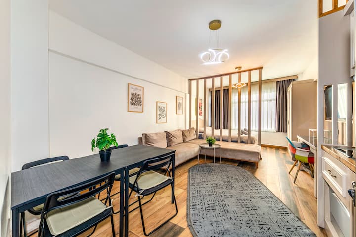 Modern Architect Flat W Terrace • Central Kadıköy - Istambul