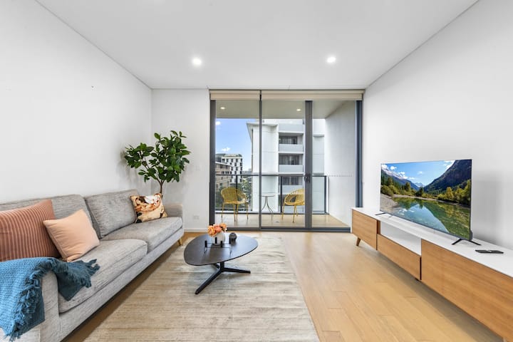 Stylish Apartment | 5 Min To Green Square - Randwick