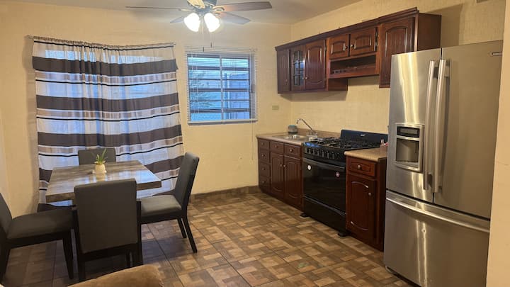 Emily House- Se Factura - Nogales, AZ