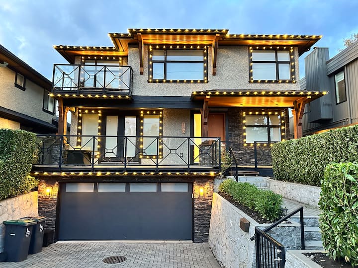 North Vancouver World Cup House. Gym, Office, Yard - Grouse Mountain