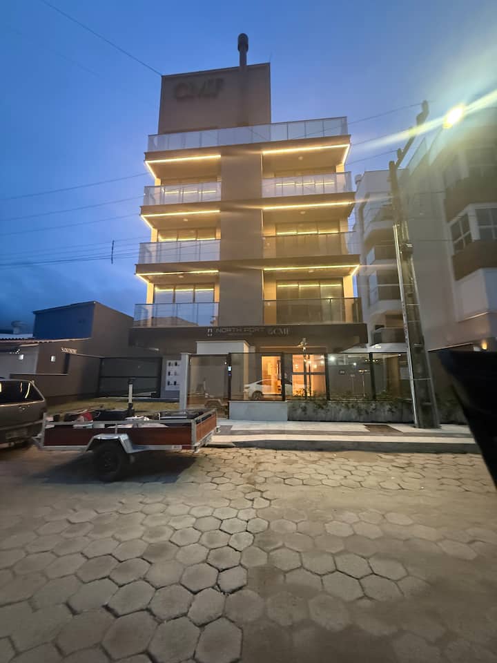 Apartamento Praia De Palmas-governador Celso Ramos - Governador Celso Ramos